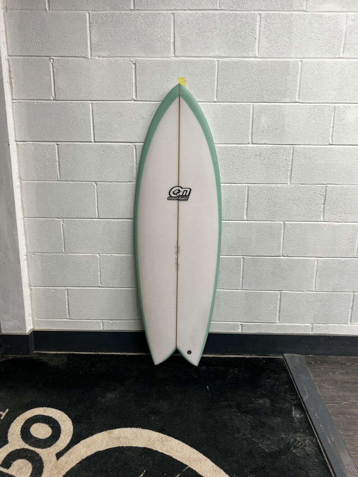Shop Ocean Magic Fish Surfboard Mint - 5’6 (Futures) - UK Fast Delivery